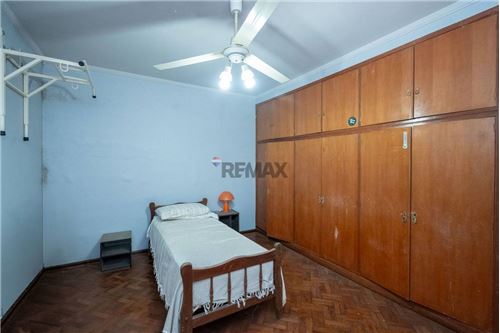 Residencial - Chalet - Roma, Santa Fe - Argentina - 422121054-25 , RE ...
