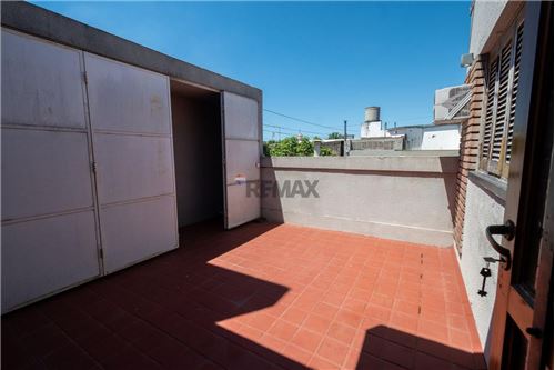 Residencial - Chalet - Roma, Santa Fe - Argentina - 422121054-25 , RE ...