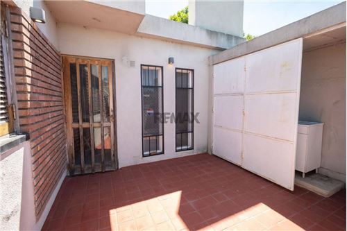 Residencial - Chalet - Roma, Santa Fe - Argentina - 422121054-25 , RE ...
